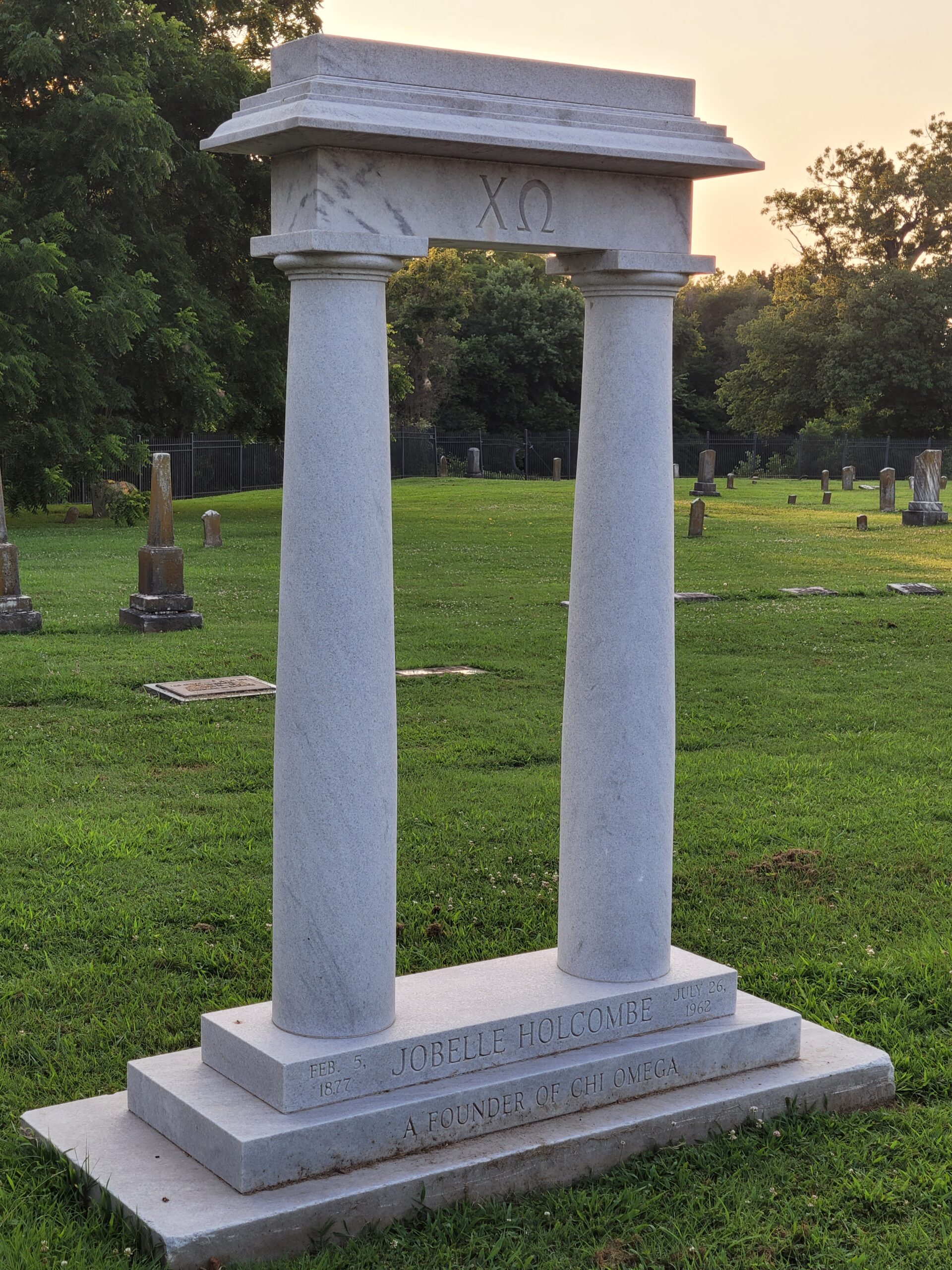 Stately & Beautiful, But What Does It Say? – The Compassionate Memorialist